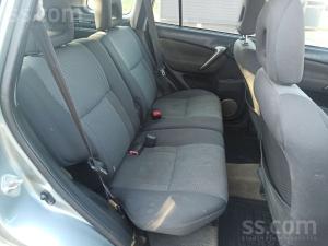 Grey Toyota RAV4 2005 in Daugavpils, with an engine capacity of 2.00 L and mileage of 0 thousand km for 3450 €, photo 19 on AUTOMOTO.COM.LV