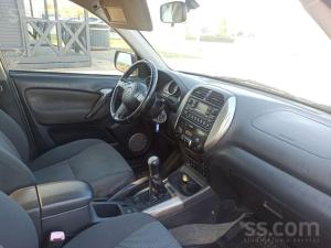 Grey Toyota RAV4 2005 in Daugavpils, with an engine capacity of 2.00 L and mileage of 0 thousand km for 3450 €, photo 21 on AUTOMOTO.COM.LV