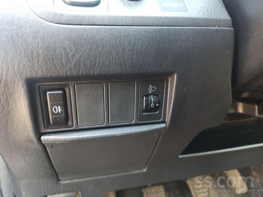 Grey Toyota RAV4 2005 in Daugavpils, with an engine capacity of 2.00 L and mileage of 0 thousand km for 3450 €, photo 24 on AUTOMOTO.COM.LV