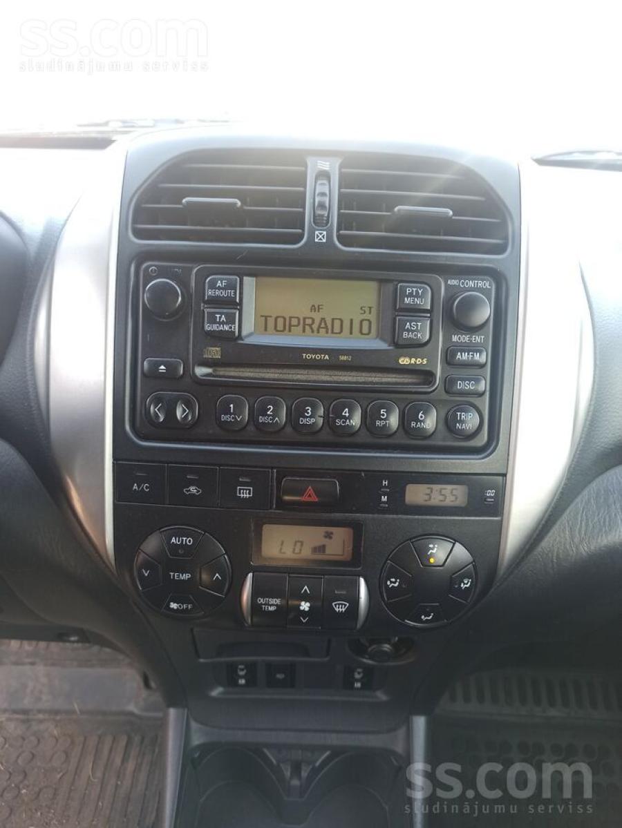 Grey Toyota RAV4 2005 in Daugavpils, with an engine capacity of 2.00 L and mileage of 0 thousand km for 3450 €, photo 26 on AUTOMOTO.COM.LV