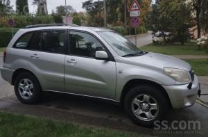 Серый Тойота РАВ 4 2005 в Огре, объемом двигателя 1.80 л и пробегом 214 тыс. км за 2900 €, фото  на AUTOMOTO.COM.LV