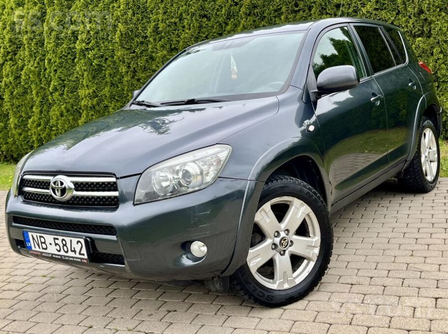 Pelēks Toyota RAV4 2006 Rīga, ar dzinēja tilpumu 2.20 L un nobraukumu 0 tūkst. km par 3150 €, foto 4 vietnē AUTOMOTO.COM.LV