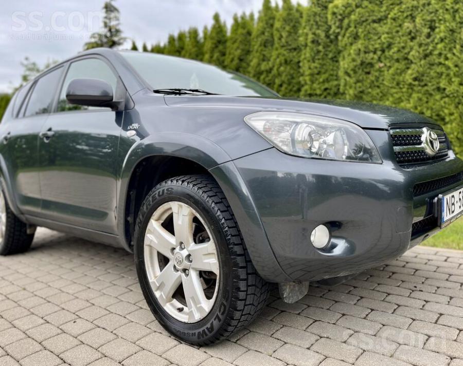 Pelēks Toyota RAV4 2006 Rīga, ar dzinēja tilpumu 2.20 L un nobraukumu 0 tūkst. km par 3150 €, foto 6 vietnē AUTOMOTO.COM.LV