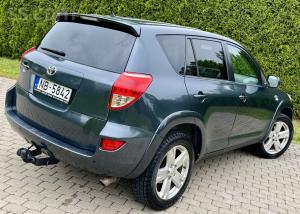 Pelēks Toyota RAV4 2006 Rīga, ar dzinēja tilpumu 2.20 L un nobraukumu 0 tūkst. km par 3150 €, foto 10 vietnē AUTOMOTO.COM.LV