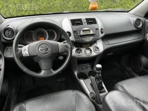 Pelēks Toyota RAV4 2006 Rīga, ar dzinēja tilpumu 2.20 L un nobraukumu 0 tūkst. km par 3150 €, foto 14 vietnē AUTOMOTO.COM.LV