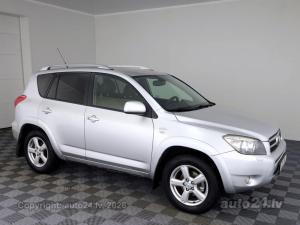 Grey Toyota RAV4 2006 in Tallinn, with an engine capacity of 2.20 L and mileage of 354 thousand km for 2999 €, photo  on AUTOMOTO.COM.LV
