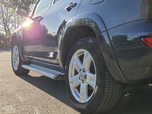 Grey Toyota RAV4 2006 in Taurage, with an engine capacity of 2.00 L and mileage of 263 thousand km for 3950 €, photo 10 on AUTOMOTO.COM.LV