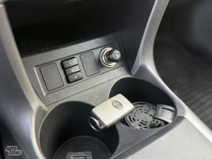 Grey Toyota RAV4 2006 in Vilnius, with an engine capacity of 2.20 L and mileage of 290 thousand km for 3950 €, photo 15 on AUTOMOTO.COM.LV
