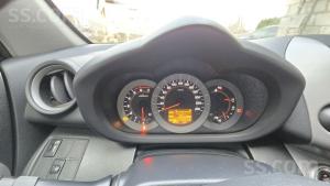 Pelēks Toyota RAV4 2006 Cēsis, ar dzinēja tilpumu 2.20 L un nobraukumu 339 tūkst. km par 4800 €, foto 9 vietnē AUTOMOTO.COM.LV