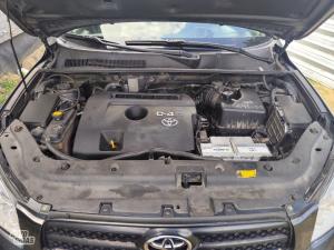Grey Toyota RAV4 2006 in Vilnius, with an engine capacity of 2.20 L and mileage of 438 thousand km for 4700 €, photo 8 on AUTOMOTO.COM.LV