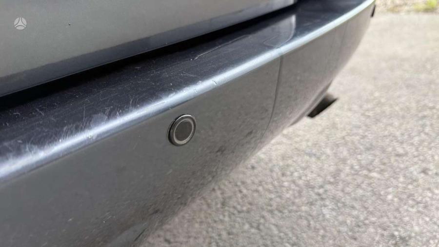 Grey Toyota RAV4 2006 in Vilnius, with an engine capacity of 2.23 L and mileage of 321 thousand km for 2499 €, photo 12 on AUTOMOTO.COM.LV