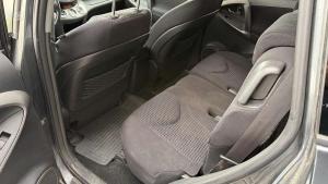 Grey Toyota RAV4 2006 in Vilnius, with an engine capacity of 2.23 L and mileage of 321 thousand km for 2499 €, photo 13 on AUTOMOTO.COM.LV