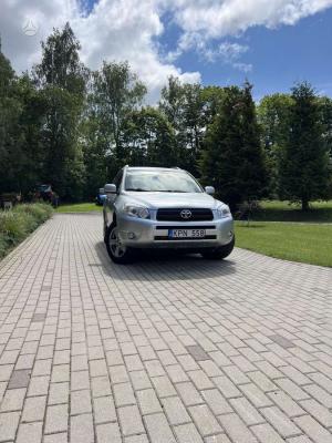 Pelēks Toyota RAV4 2006 Šilalė, ar dzinēja tilpumu 2.23 L un nobraukumu 297 tūkst. km par 4150 €, foto 3 vietnē AUTOMOTO.COM.LV