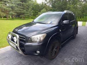 Grey Toyota RAV4 2006 in Jelgava, with an engine capacity of 2.20 L and mileage of 258 thousand km for 3700 €, photo  on AUTOMOTO.COM.LV