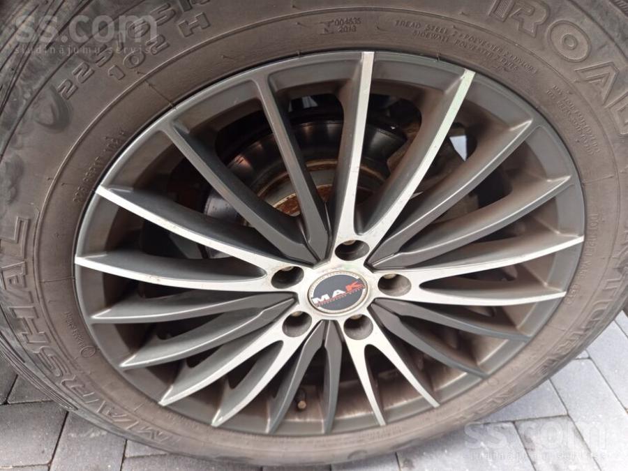 Pelēks Toyota RAV4 2006 Jelgava, ar dzinēja tilpumu 2.20 L un nobraukumu 258 tūkst. km par 3700 €, foto 9 vietnē AUTOMOTO.COM.LV
