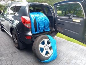 Pelēks Toyota RAV4 2006 Jelgava, ar dzinēja tilpumu 2.20 L un nobraukumu 258 tūkst. km par 3700 €, foto 17 vietnē AUTOMOTO.COM.LV