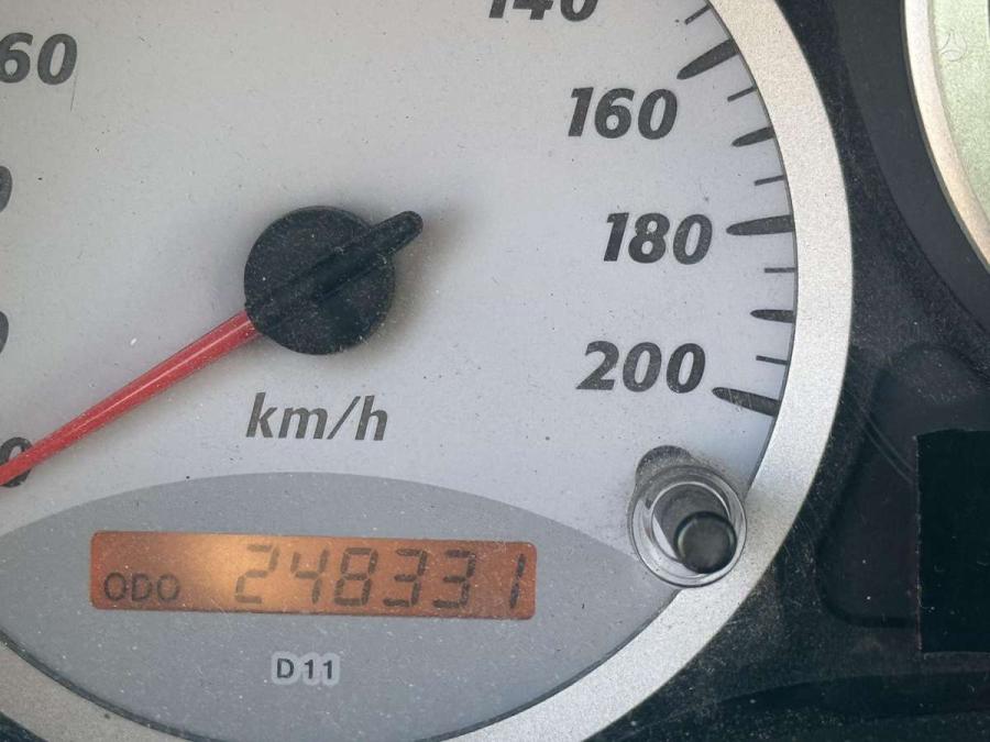 Pelēks Toyota RAV4 2006 Rīga, ar dzinēja tilpumu 2.00 L un nobraukumu 248 tūkst. km par 1690 €, foto 8 vietnē AUTOMOTO.COM.LV