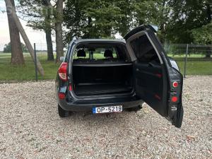 Pelēks Toyota RAV4 2006 Cēsis, ar dzinēja tilpumu 2.20 L un nobraukumu 0 tūkst. km par 6500 €, foto 10 vietnē AUTOMOTO.COM.LV