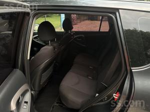 Pelēks Toyota RAV4 2006 Cēsis, ar dzinēja tilpumu 2.20 L un nobraukumu 0 tūkst. km par 6500 €, foto 19 vietnē AUTOMOTO.COM.LV