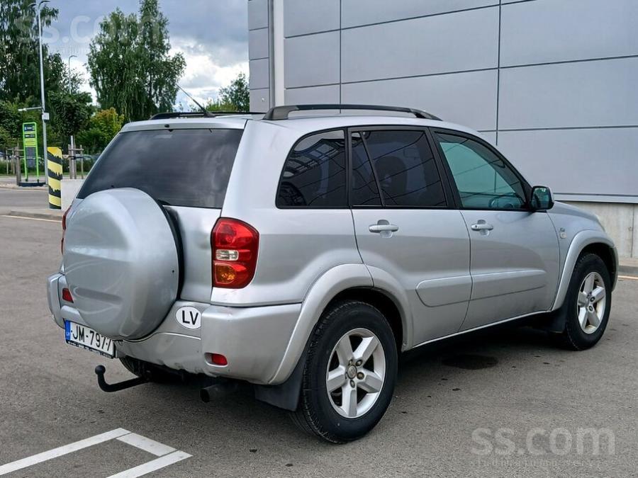 Pelēks Toyota RAV4 2006 Rīga, ar dzinēja tilpumu 2.00 L un nobraukumu 0 tūkst. km par 2290 €, foto 6 vietnē AUTOMOTO.COM.LV