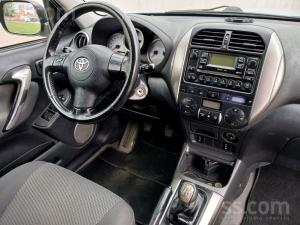 Pelēks Toyota RAV4 2006 Rīga, ar dzinēja tilpumu 2.00 L un nobraukumu 0 tūkst. km par 2290 €, foto 10 vietnē AUTOMOTO.COM.LV