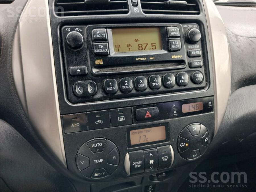 Pelēks Toyota RAV4 2006 Rīga, ar dzinēja tilpumu 2.00 L un nobraukumu 0 tūkst. km par 2290 €, foto 13 vietnē AUTOMOTO.COM.LV