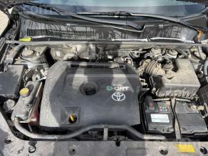 Grey Toyota RAV4 2006 in Riga, with an engine capacity of 2.20 L and mileage of 263 thousand km for 3399 €, photo 8 on AUTOMOTO.COM.LV