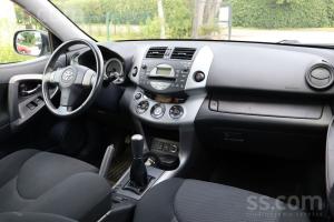 Pelēks Toyota RAV4 2007 Gulbene, ar dzinēja tilpumu 2.00 L un nobraukumu 0 tūkst. km par 6990 €, foto 10 vietnē AUTOMOTO.COM.LV