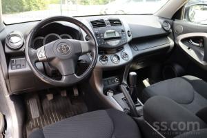 Pelēks Toyota RAV4 2007 Gulbene, ar dzinēja tilpumu 2.00 L un nobraukumu 0 tūkst. km par 6990 €, foto 12 vietnē AUTOMOTO.COM.LV