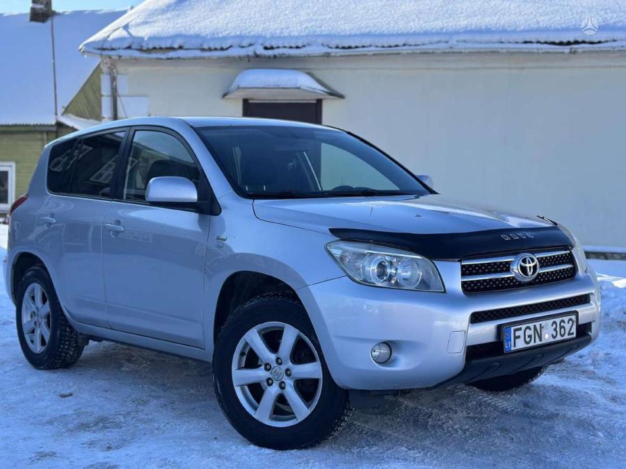 Grey Toyota RAV4 2007 in Kaisiadorys, with an engine capacity of 2.23 L and mileage of 404 thousand km for 4150 €, photo 7 on AUTOMOTO.COM.LV