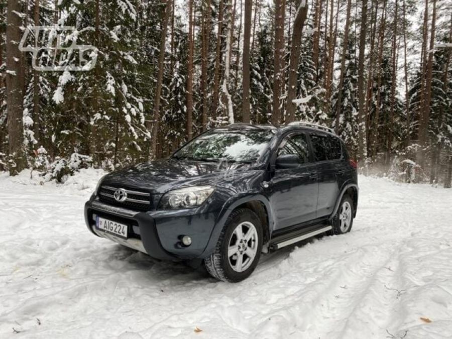 Grey Toyota RAV4 2007 in Vilnius, with an engine capacity of 2.20 L and mileage of 273 thousand km for 5100 €, photo 1 on AUTOMOTO.COM.LV