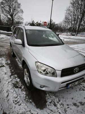Grey Toyota RAV4 2007 in Vilnius, with an engine capacity of 2.23 L and mileage of 280 thousand km for 4200 €, photo 2 on AUTOMOTO.COM.LV