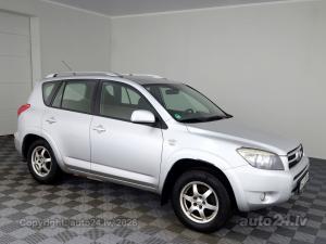 Pelēks Toyota RAV4 2007 Tallina, ar dzinēja tilpumu 2.20 L un nobraukumu 473 tūkst. km par 1499 €, foto  vietnē AUTOMOTO.COM.LV