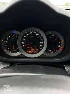 Grey Toyota RAV4 2007 in Kaunas, with an engine capacity of 2.00 L and mileage of 165 thousand km for 5900 €, photo 9 on AUTOMOTO.COM.LV