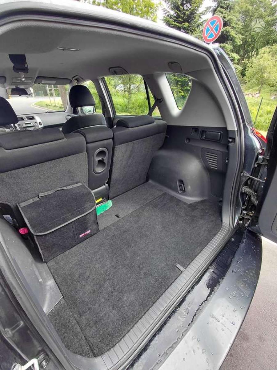 Pelēks Toyota RAV4 2007 Rīga, ar dzinēja tilpumu 2.00 L un nobraukumu 178 tūkst. km par 5300 €, foto 10 vietnē AUTOMOTO.COM.LV
