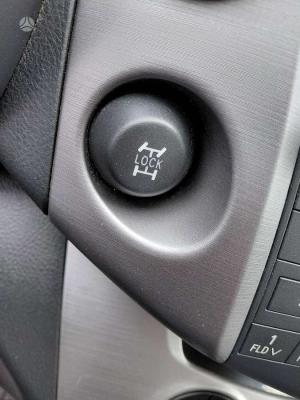 Pelēks Toyota RAV4 2007 Rīga, ar dzinēja tilpumu 2.00 L un nobraukumu 178 tūkst. km par 5300 €, foto 13 vietnē AUTOMOTO.COM.LV