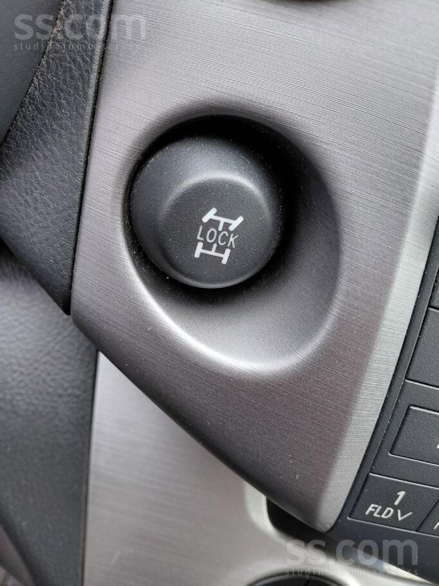 Pelēks Toyota RAV4 2007 Rīga, ar dzinēja tilpumu 2.00 L un nobraukumu 178 tūkst. km par 4690 €, foto 12 vietnē AUTOMOTO.COM.LV
