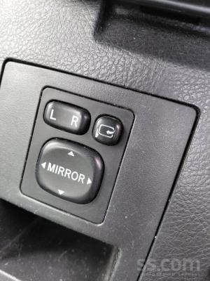 Pelēks Toyota RAV4 2007 Rīga, ar dzinēja tilpumu 2.00 L un nobraukumu 178 tūkst. km par 4690 €, foto 13 vietnē AUTOMOTO.COM.LV