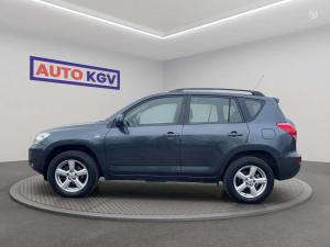 Grey Toyota RAV4 2007 in Vilnius, with an engine capacity of 2.20 L and mileage of 297 thousand km for 4999 €, photo 3 on AUTOMOTO.COM.LV