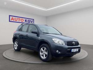 Grey Toyota RAV4 2007 in Vilnius, with an engine capacity of 2.20 L and mileage of 297 thousand km for 4999 €, photo 8 on AUTOMOTO.COM.LV