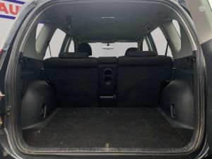 Grey Toyota RAV4 2007 in Vilnius, with an engine capacity of 2.20 L and mileage of 297 thousand km for 4999 €, photo 11 on AUTOMOTO.COM.LV