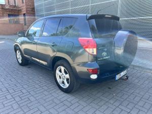 Grey Toyota RAV4 2007 in Marijampole, with an engine capacity of 2.23 L and mileage of 310 thousand km for 2950 €, photo 7 on AUTOMOTO.COM.LV