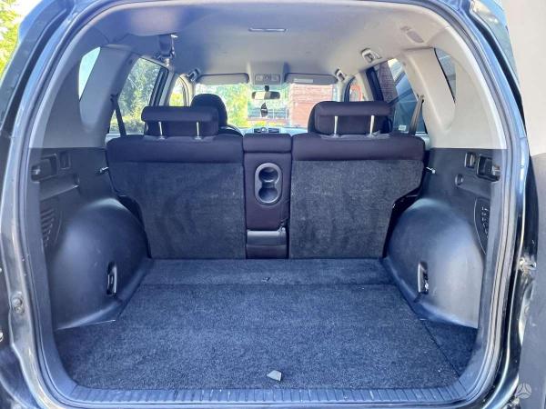 Grey Toyota RAV4 2007 in Marijampole, with an engine capacity of 2.23 L and mileage of 310 thousand km for 2950 €, photo 10 on AUTOMOTO.COM.LV