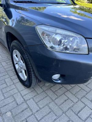 Grey Toyota RAV4 2007 in Marijampole, with an engine capacity of 2.23 L and mileage of 310 thousand km for 2950 €, photo 15 on AUTOMOTO.COM.LV