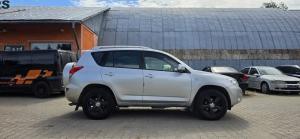 Pelēks Toyota RAV4 2007 Valmiera, ar dzinēja tilpumu 2.20 L un nobraukumu 309 tūkst. km par 2450 €, foto 3 vietnē AUTOMOTO.COM.LV