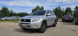 Pelēks Toyota RAV4 2007 Valmiera, ar dzinēja tilpumu 2.20 L un nobraukumu 309 tūkst. km par 2450 €, foto 7 vietnē AUTOMOTO.COM.LV