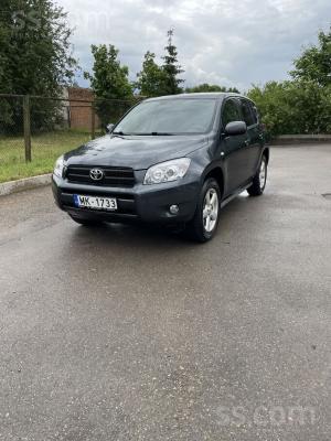 Pelēks Toyota RAV4 2007 Rīga, ar dzinēja tilpumu 2.20 L un nobraukumu 316 tūkst. km par 3500 €, foto 3 vietnē AUTOMOTO.COM.LV