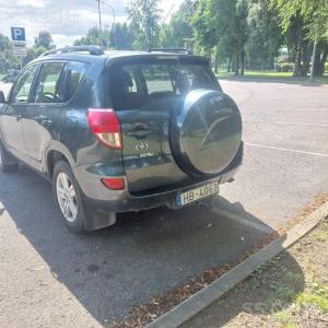 Серый Тойота РАВ 4 2007 в Бауска, объемом двигателя 2.20 л и пробегом 370 тыс. км за 2650 €, фото 5 на AUTOMOTO.COM.LV