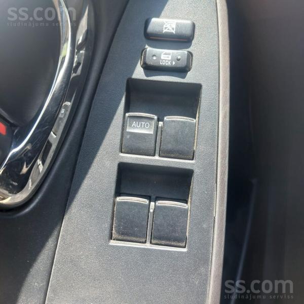 Pelēks Toyota RAV4 2007 Bauska, ar dzinēja tilpumu 2.20 L un nobraukumu 370 tūkst. km par 2650 €, foto 10 vietnē AUTOMOTO.COM.LV