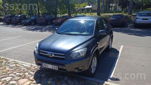 Grey Toyota RAV4 2007 in Daugavpils, with an engine capacity of 2.20 L and mileage of 235 thousand km for 3900 €, photo  on AUTOMOTO.COM.LV